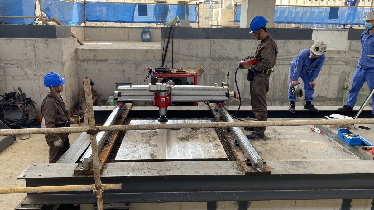 The Application Of Portable Gantry Milling Machine On Site Machining On ...